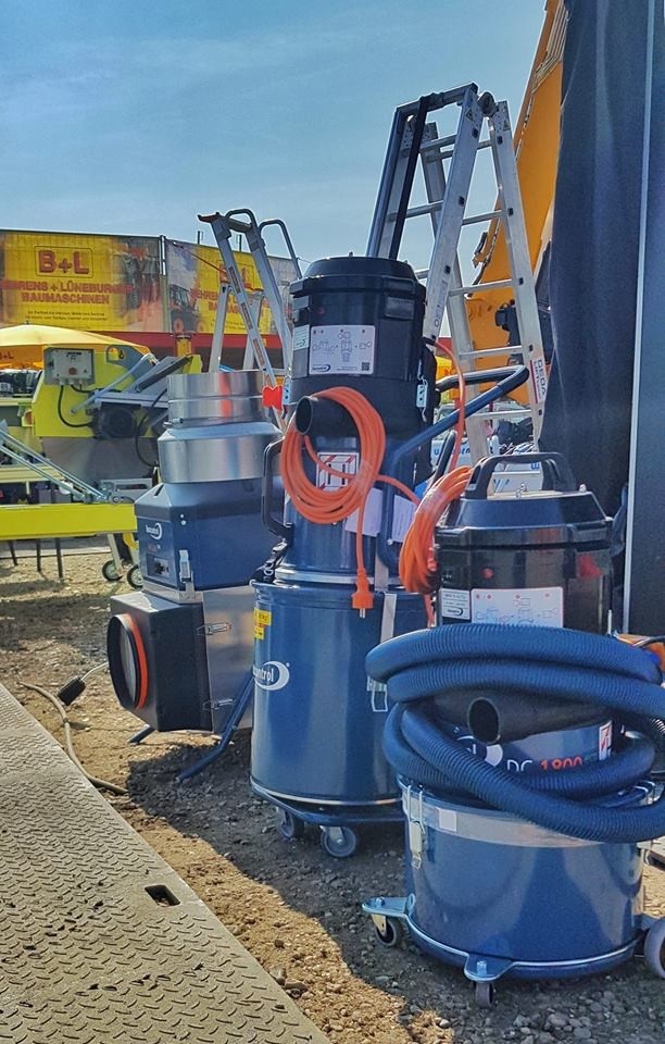 เครื่องดูดฝุ่นดัสค์คอนโทรล รุ่น DC 1800 eco