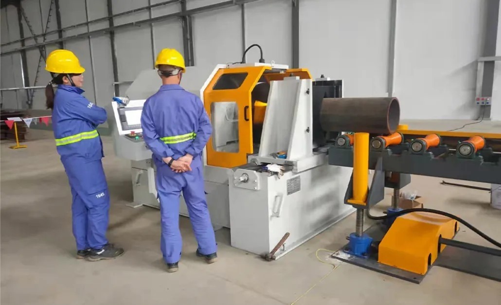 Stationary Pipe Cutting & Beveling Machine